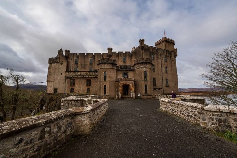 9 Best Castles in Scotland - A Guide to the Scottish Castles